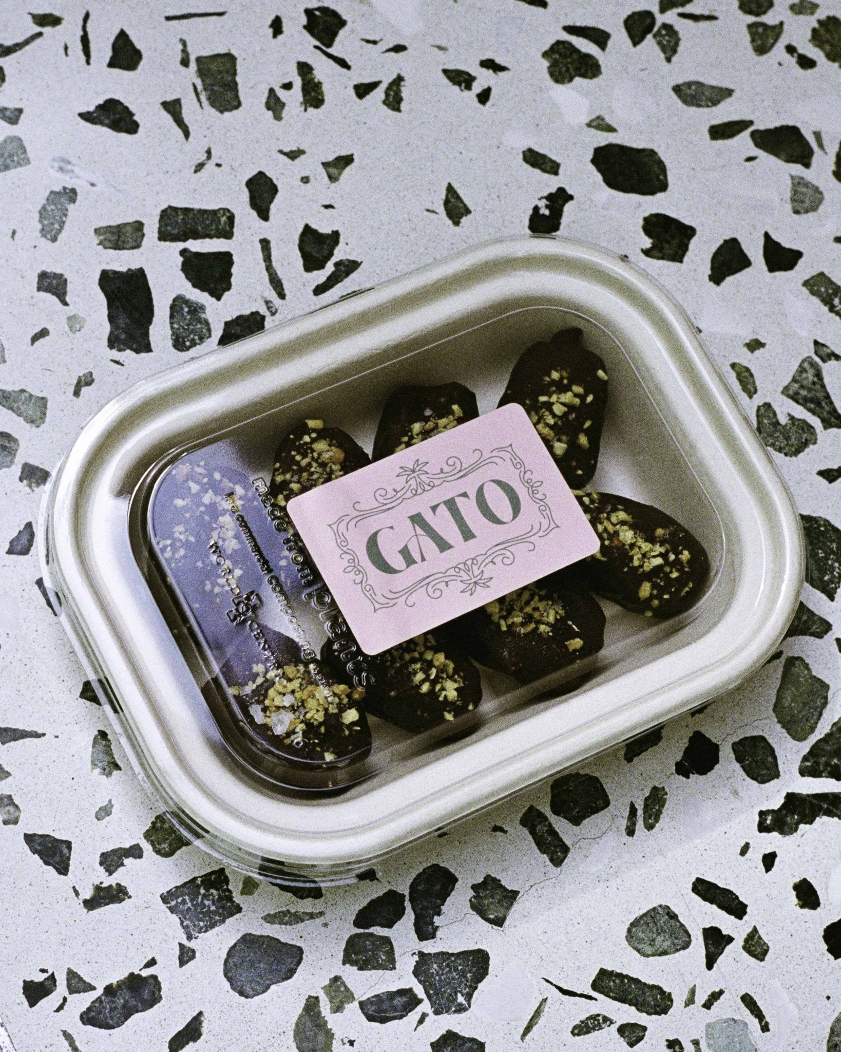 Gato Dates – Premium Chocolate-Covered Dates